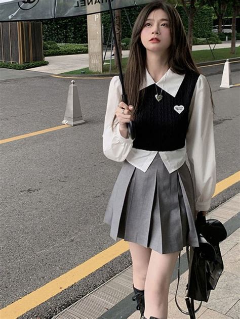 Japanese Mini Skirt Outfit
