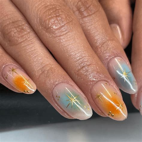 20 Chrome Star Nail Ideas For An Out Of This World Mani