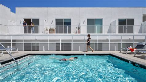 Loha Uses Rhythmic Massing For Dual Use Building In Los Angeles