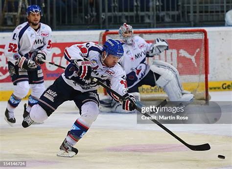 Craid Photos And Premium High Res Pictures Getty Images