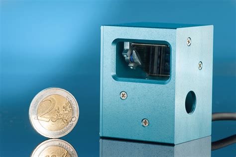 Compact laser scanner with 90 percent less construction volume ...