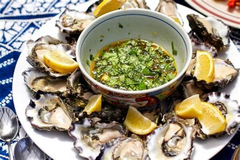 Vietnamese Oysters With Zesty Dressing