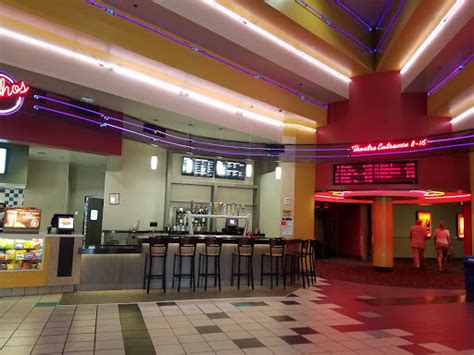 Movie Theater «regal Cinemas Garden Grove 16 Reviews And Photos 9741