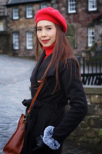 99 000 Cute British Girls Pictures