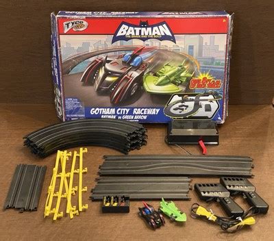Tyco Batman Brave And The Bold Gotham City Slot Car Set—batmobile