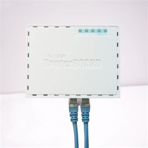 Jual Mikrotik Routerboard 5 Port Hex Rb750gr3 Shopee Indonesia