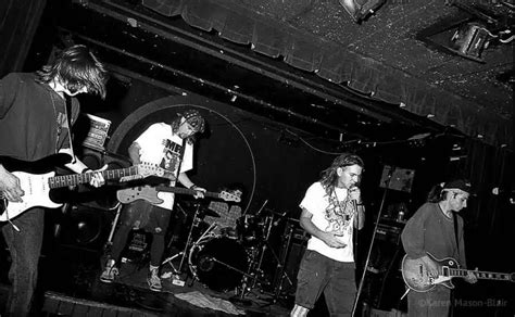 6 Insights To Grunge Music