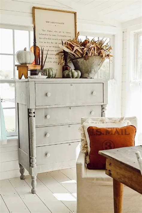 15 Fabulous Ways to Transition from Summer to Fall Decor - Bluesky at Home