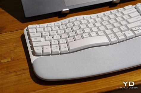 Logitech Wave Keys Wireless Keyboard Hands On Comfortable And Compact Both In Size And Price