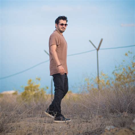 Latest Photos Of Mansoor Qureshi While Traveling Reviewitpk