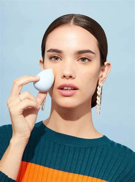 Tutorial Make Up Sederhana Yang Bisa Kamu Pelajari Saat Dirumahaja