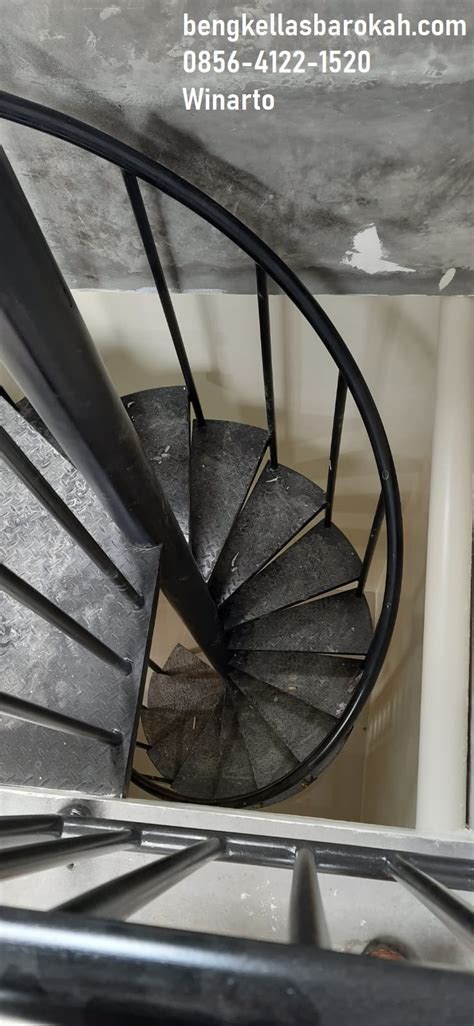 Tangga Putar Di Perum Borobudur Mulawarman Semarang