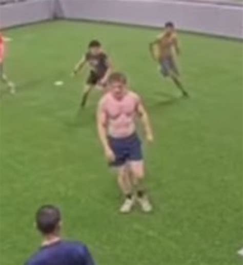 Kit Connor Displays Big Pecs In Shirtless Soccer Video Instinct Magazine