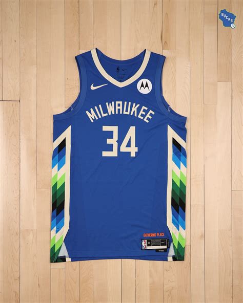 Milwaukee Bucks Uniforms