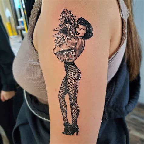 101 Best American Traditional Pin Up Tattoo Ideas That Will Blow Your Mind