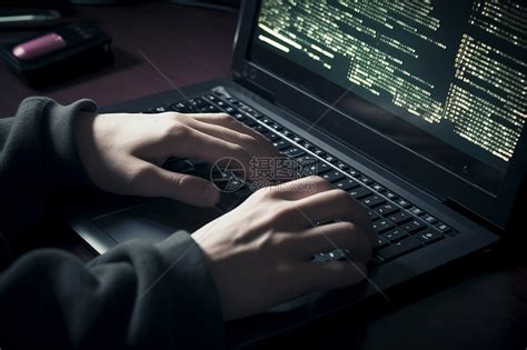 键盘上敲代码的人高清图片下载 正版图片600615291 摄图网