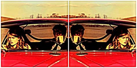 Why Arguing Via Text Totally Kills Effective Communication Dr Stan Tatkin Yourtango