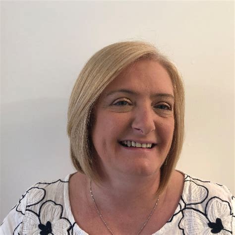 Caroline Prentice Assistant Surveyor Colliers International Linkedin