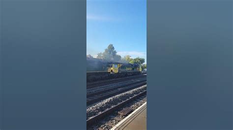 Class 70004 And 66540 Passing Oxford 110925 Youtube