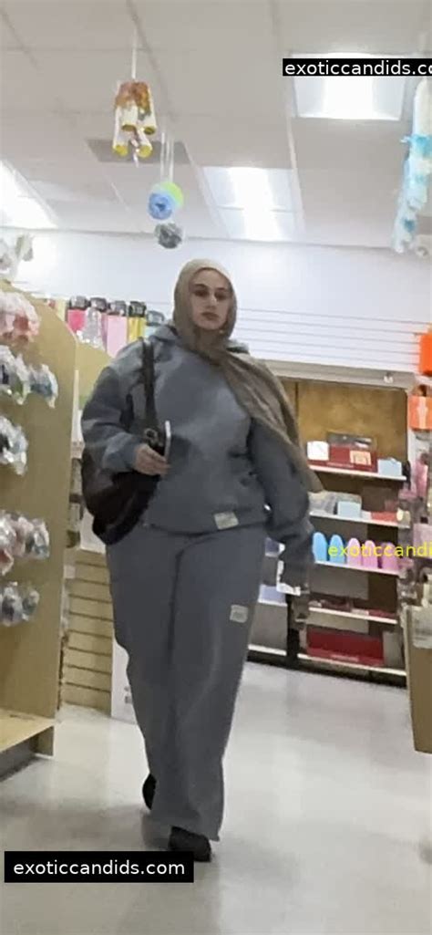 Fat Ass Hijabi Exotic Candids