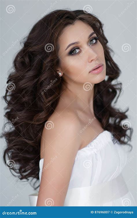 Ritratto Di Bella Ragazza Immagine Stock Immagine Di Signora