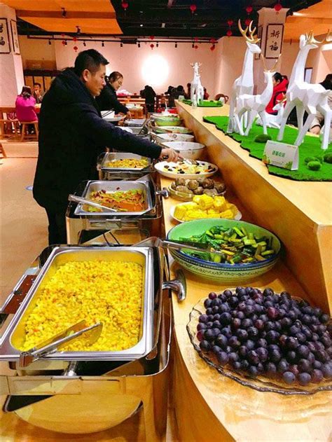 青島 淨界素食自助晚餐不到20元盡享50多道有機菜品水果天然粗糧 每日頭條