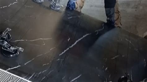 نصب اسلب کف 120300 به صورت چسبی با همتراز نماشا