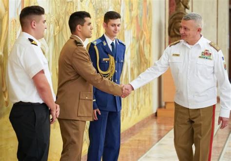 Cine Este Noul şef Al Armatei Române Generalul Vlad Gheorghiță înaintat De Iohannis în Gradul