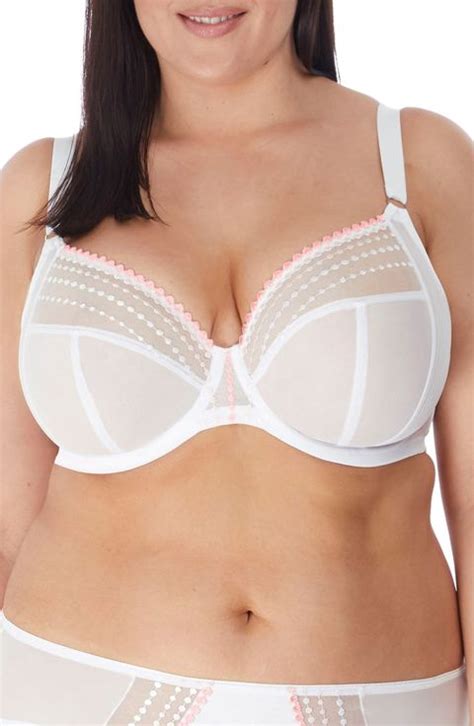 17 Best Sexy Lingerie Brands For Style And Comfort In 2022