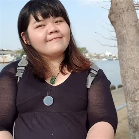 我不是一個溫柔的人，尤其我每天睡眠不足的情況下，不要以為你來諷刺個兩句，滿足你罵人的慾望後，我還要負責幫你撿垃圾。 可以討論，但如果你是來罵人
