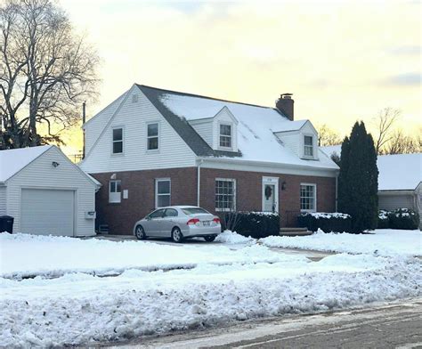 1718 S Douglas Appleton Wi 54914 Redfin