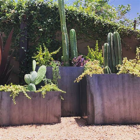 Interlocking Planter Boxes For Easy Gardening