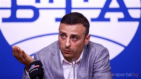 Бербатов Аз съм кандидат за президент и мога да говоря с президента Лечков да си говори