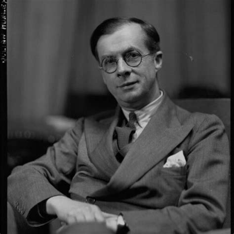 Julian Huxley 1887 1975 Humanist Heritage Exploring The Rich