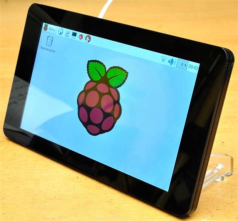 New Official Raspberry Pi DSI Screen Launches RasPi TV