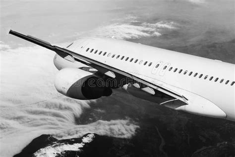 Avión Blanco Y Negro Fotos De Stock Download 5 787 Fotos Libres De