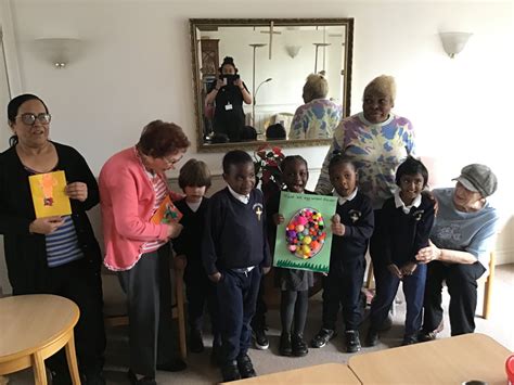 Reception Class Visit Glebe Elderly Residents