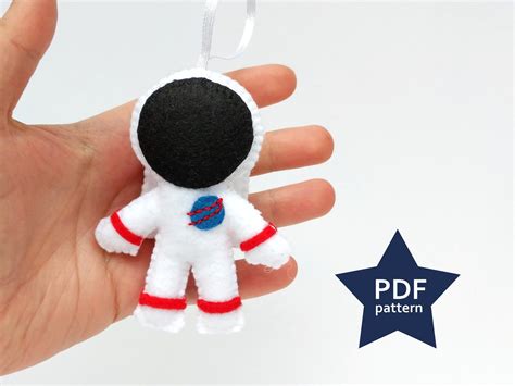 Felt Astronaut Ornament Pattern Pdf With Instructions Christmas Tree Ornament Holiday