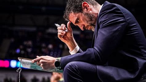 Ibon Navarro, tras la victoria del Unicaja: "Me voy bastante satisfecho con el partido defensivo"