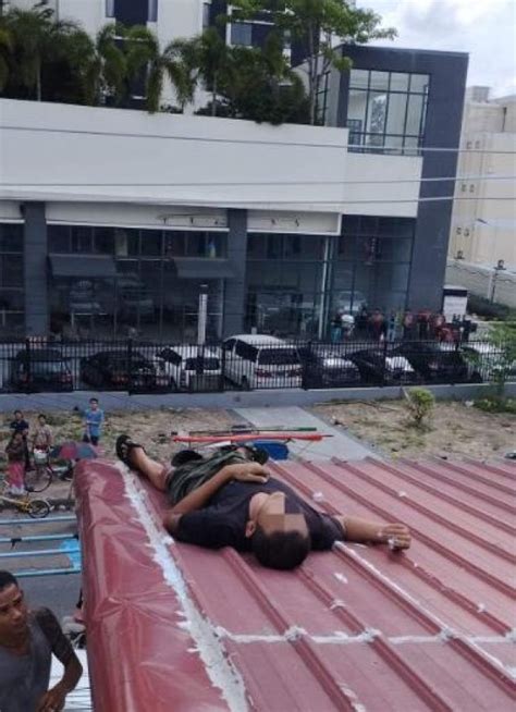 နေအိမ် ခေါင်းမိုးပေါ်၌ အမျိုးသားတစ်ဦး ဓာတ်လိုက်မှု ရန်ကင်းမြို့နယ်တွင်ဖြစ်ပွား