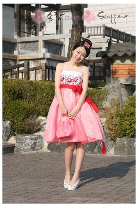 Can Be Found Here Sonjjang Hanbok Korean Prom Dresses Short Dresses Korea