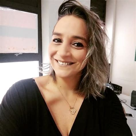 D E N I S E O L I V E I R A Deniseoliv • Threads Say More