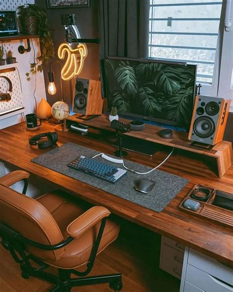 Minimalist Workspace Setup Inspiration