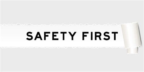 찢어진 부분 아래에서 단어 안전을 먼저 가진 찢어진 회색 종이 배경 0명에 대한 스톡 벡터 아트 및 기타 이미지 0명 건강관리와 의술 건설 현장 Istock