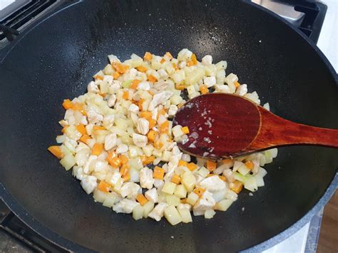 우유가 들어가 부드러운 우유카레 만들기