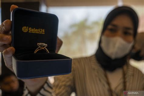 Emas Di Pegadaian Turun Minggu Antara News Megapolitan