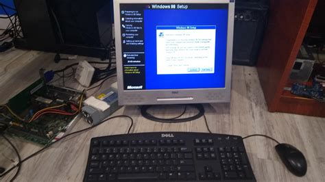 Windows 98 Computer Dell