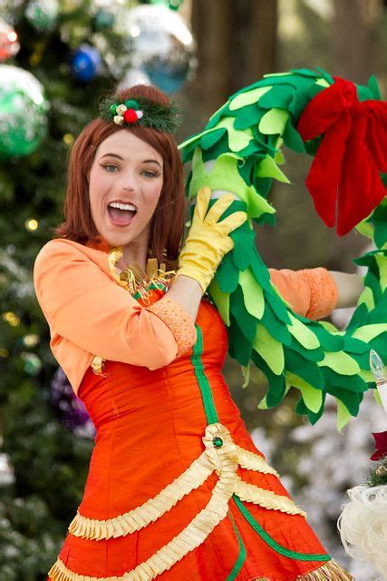 Whoville On The Backlot Whoville Costumes Grinch Costumes Diy