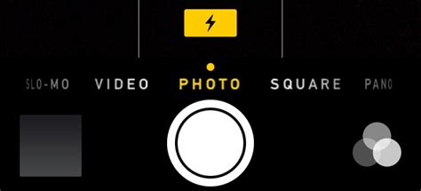 iphone how to show and hide flash icon as per environments using