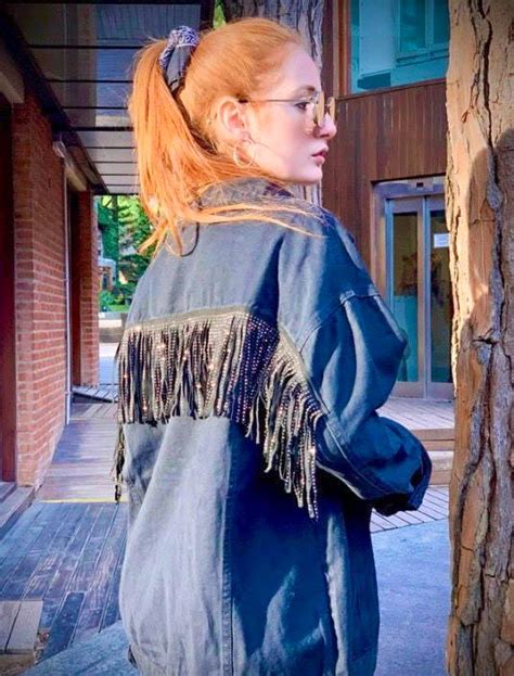 Just Your Average Redhead Girl Here Sexy